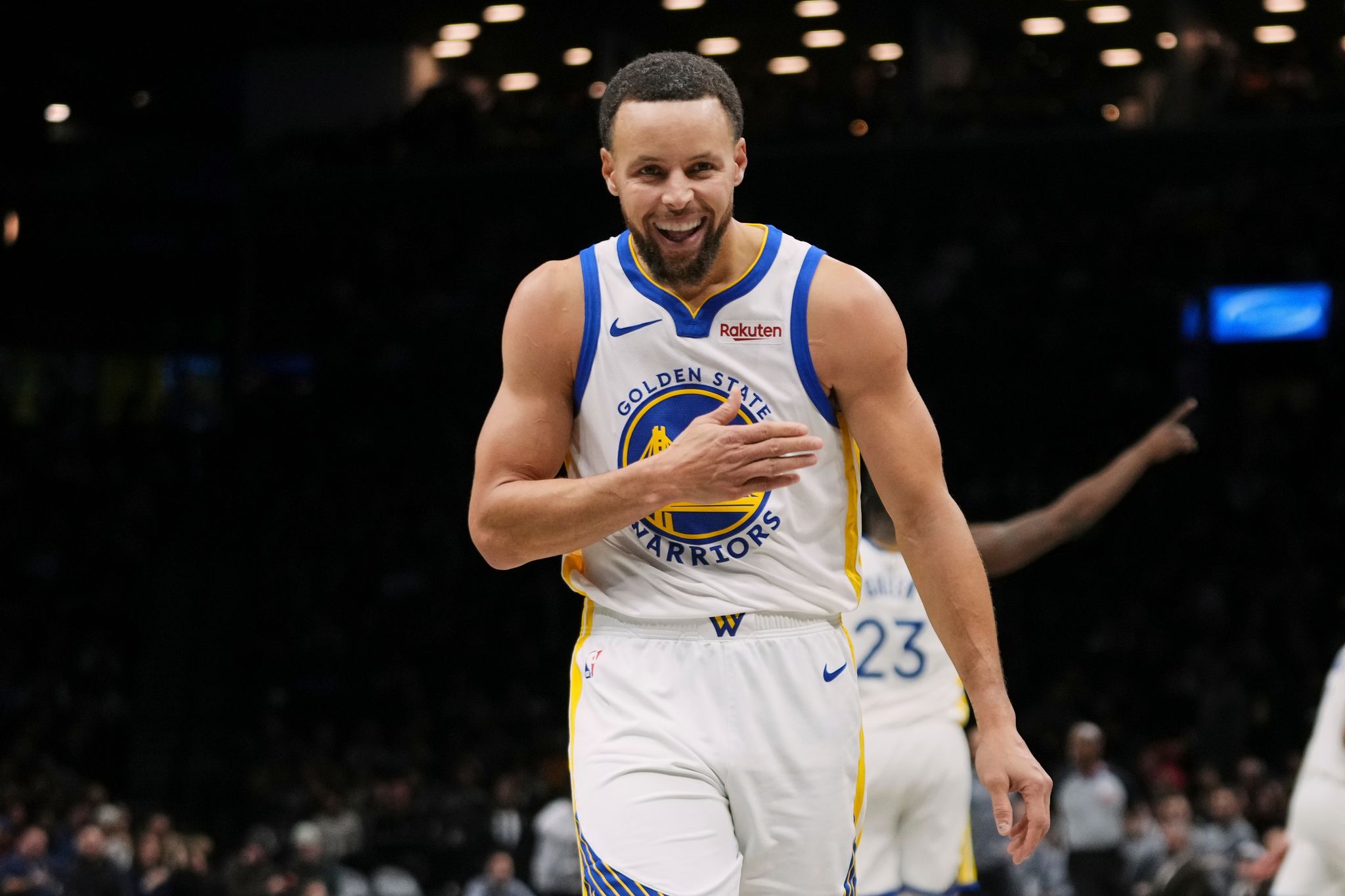 Warriors avoid another late letdown as bench steps up to beat Nets