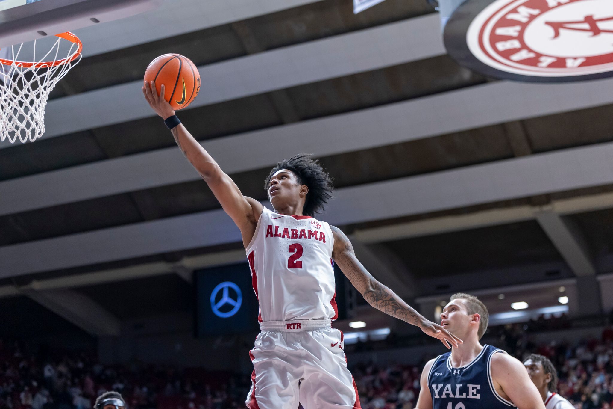 Holloway's career-high 26 points lead No. 14 Alabama over Yale, 102-78
