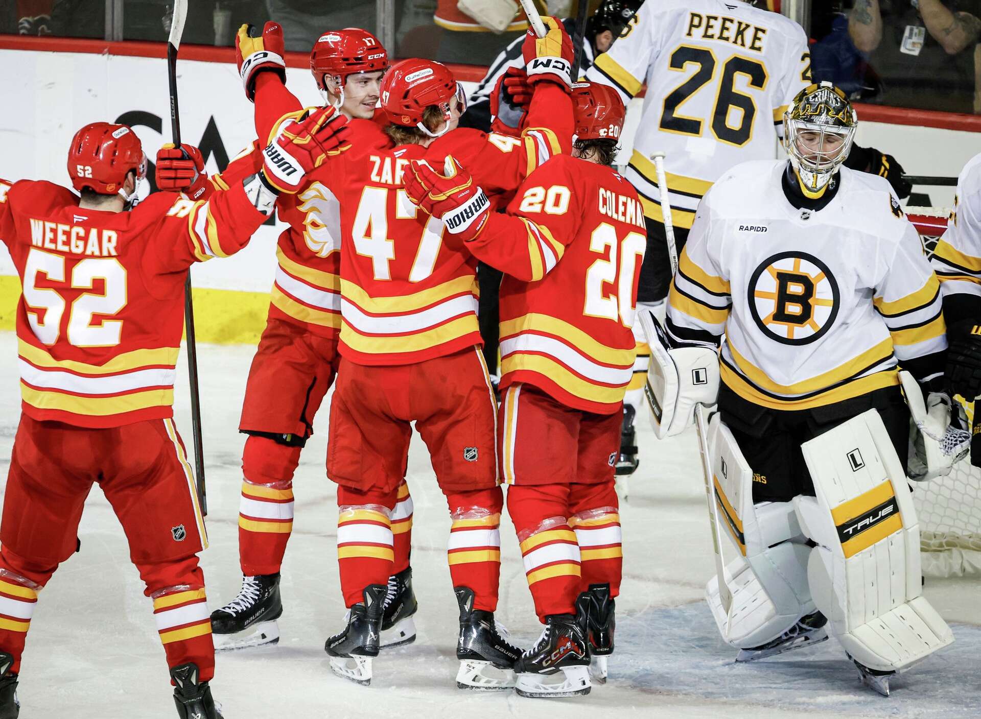 Connor Zary scores on OT power play to lift the Flames past the Bruins, 2-1