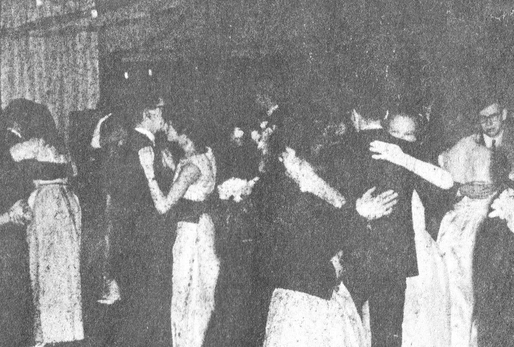 80 people attend holiday dance in 1965