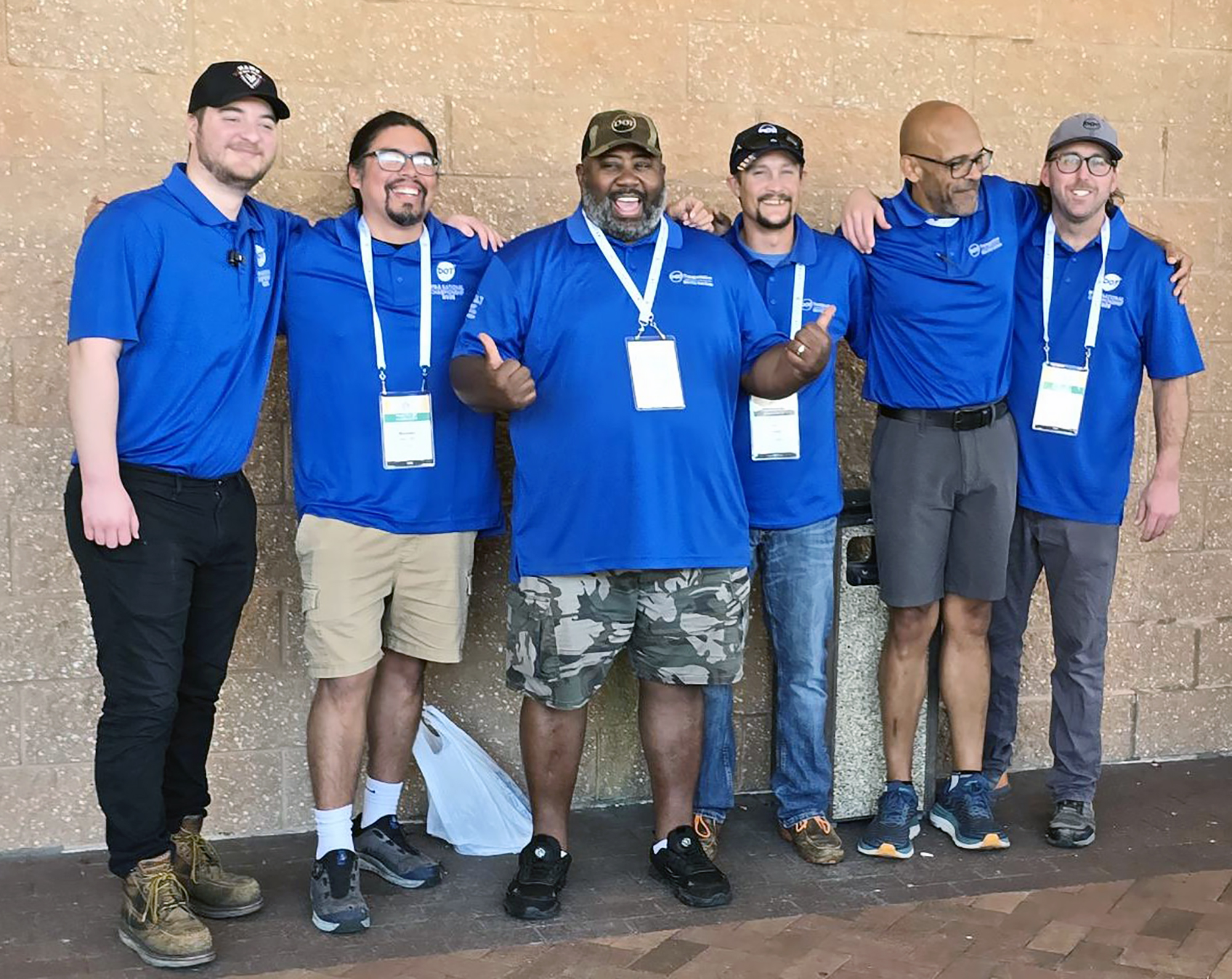 Holiday text scams abound, secretary of state warns