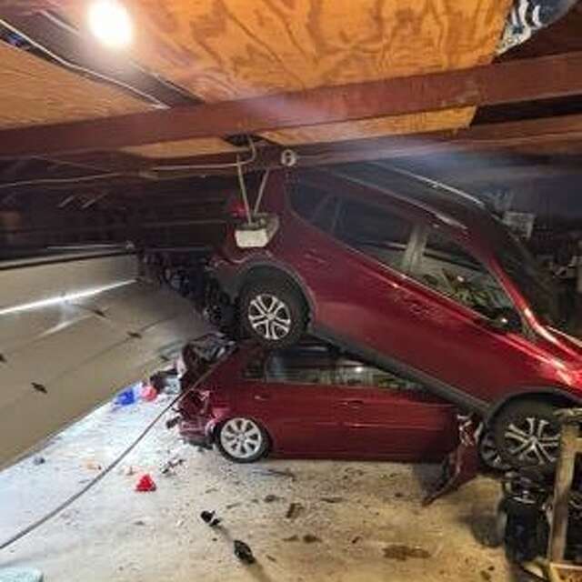 Video shows out-of-control Fairfield snowplow crash into car, garage