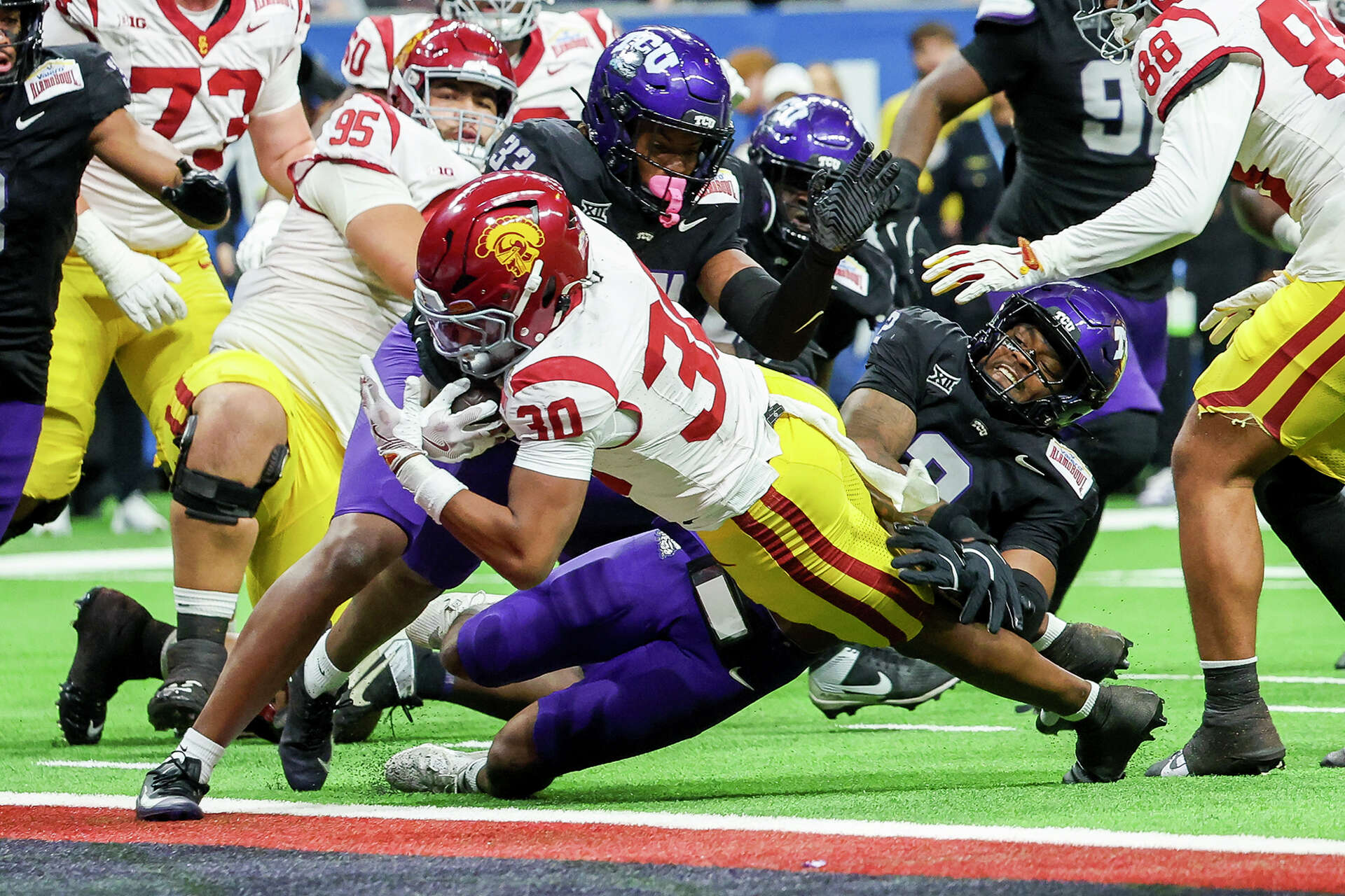 Quarterback Ken Seals rallies TCU to Alamo Bowl win against USC