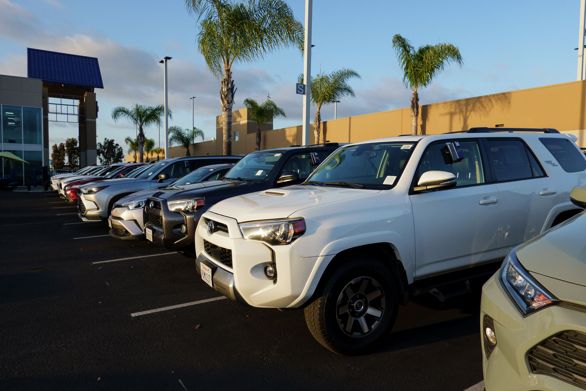 New California laws will rewrite car-buying rules in 2026
