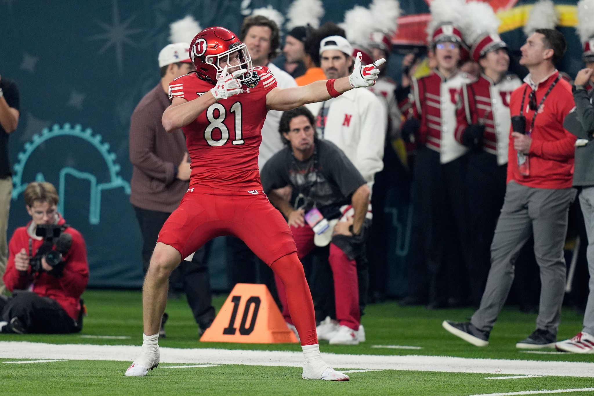 Devon Dampier leads No. 15 Utah past Nebraska in Las Vegas Bowl, 44-22