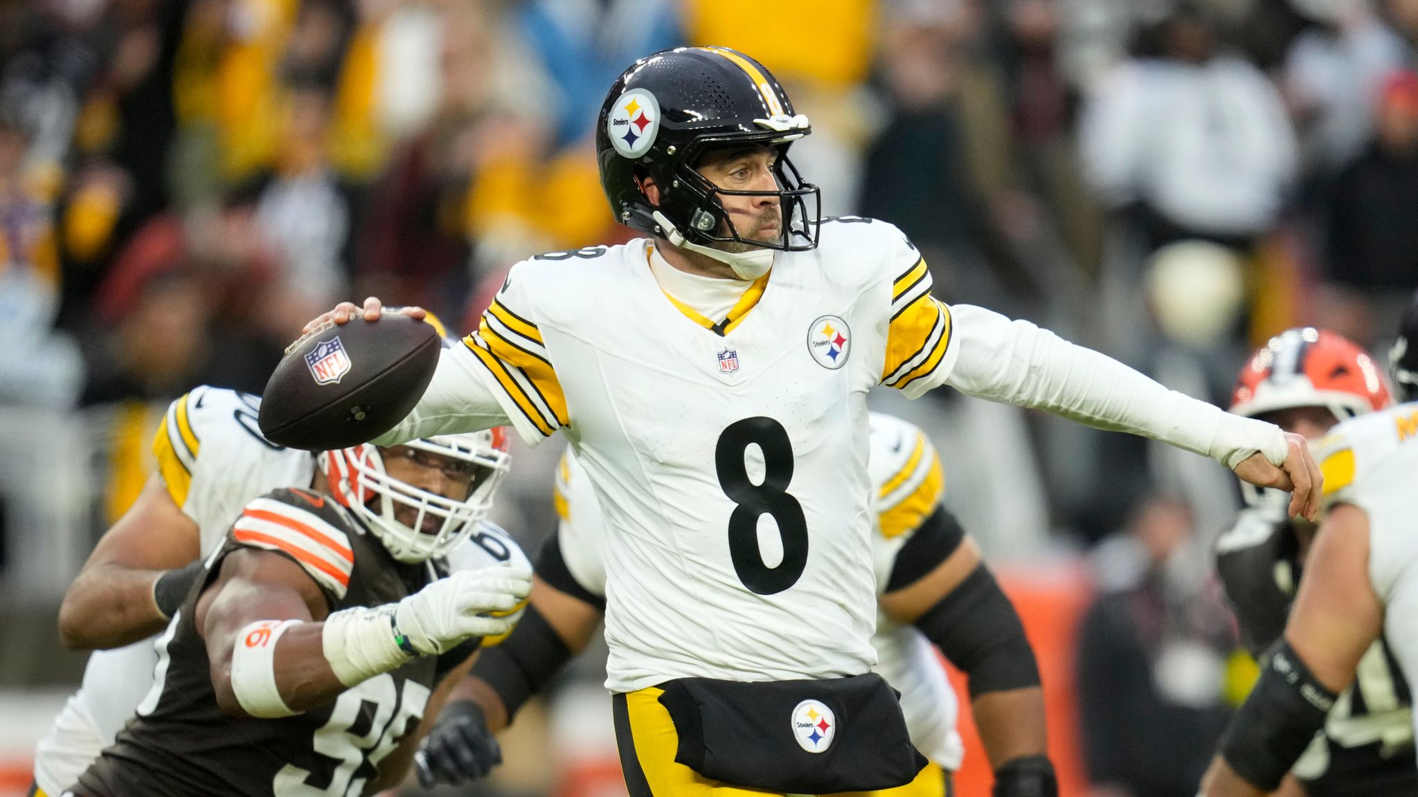 El quarterback de los Steelers, Aaron Rodgers, cree que tendrá opciones ...