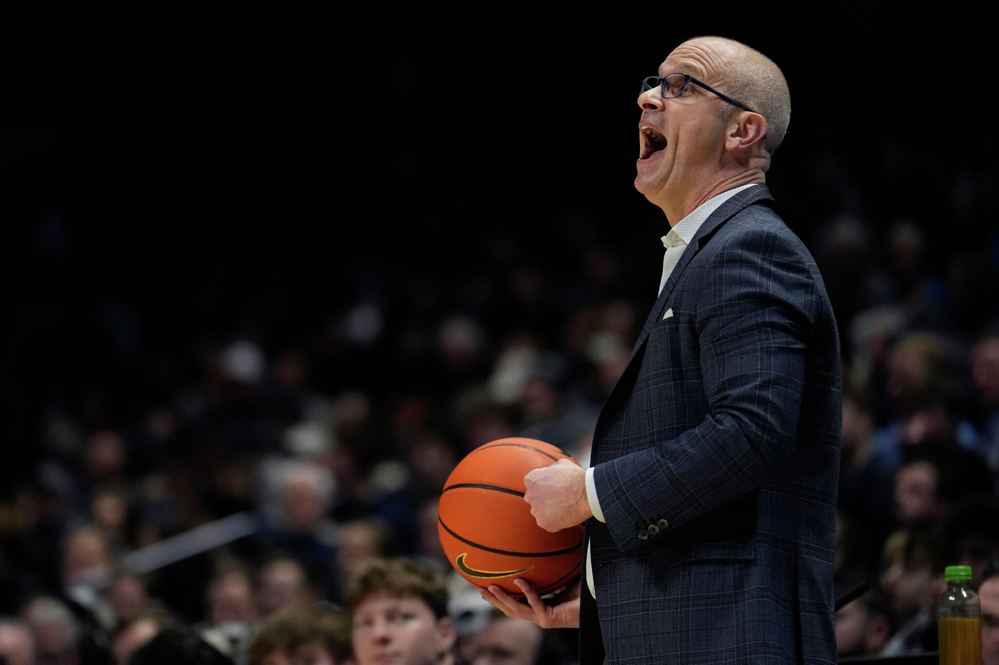 Dan Hurley: UConn's hard practices have no bearing on injuries