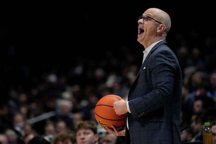 Dan Hurley and UConn aren't chasing perfection, just an NCAA title