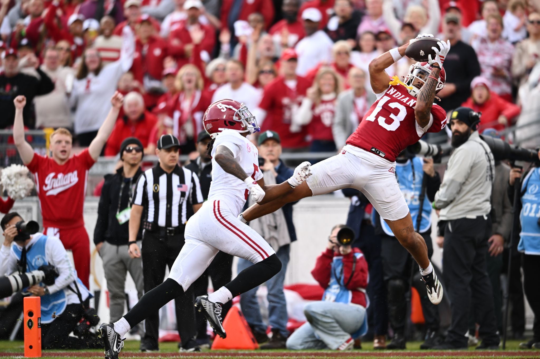 Top-seeded Indiana routs Alabama 38-3 for its first Rose Bowl victory ...