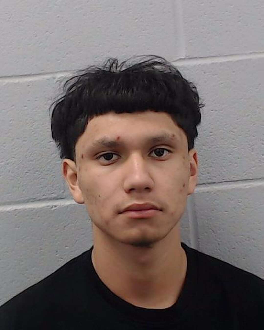 Kyle police arrest 3 teens on firearms, drug, fraud and theft charges