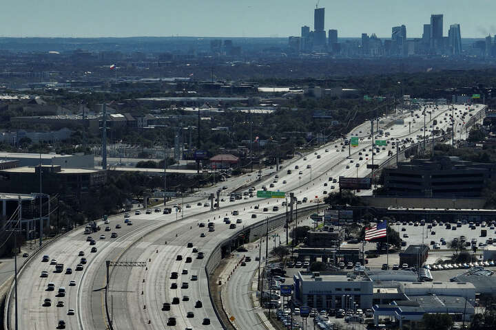 New U.S. 183 toll express lanes open in northwest Austin