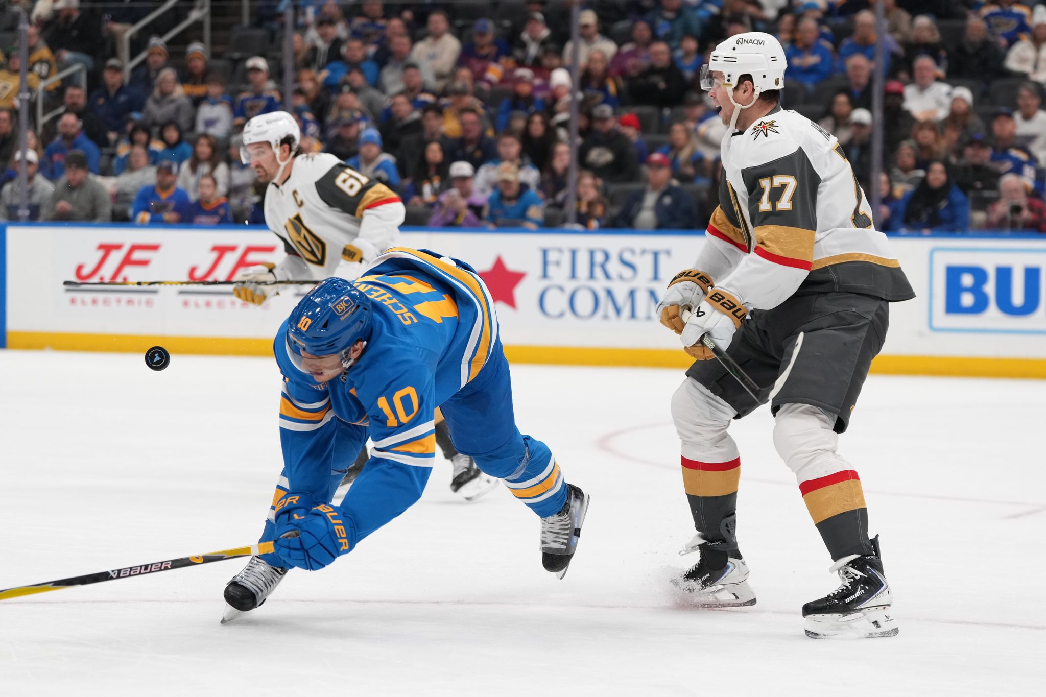 Schenn scores game-winning goal as Blues beat Golden Knights 4-3