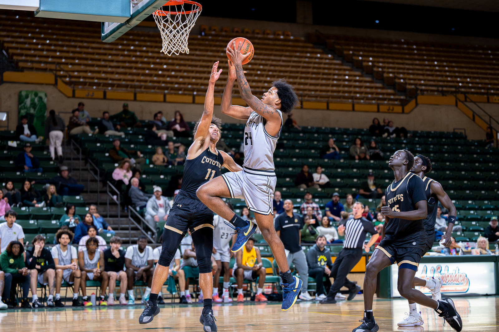 Gambia: decenas de desaparecidos tras naufragio de barco con más de 200 ...
