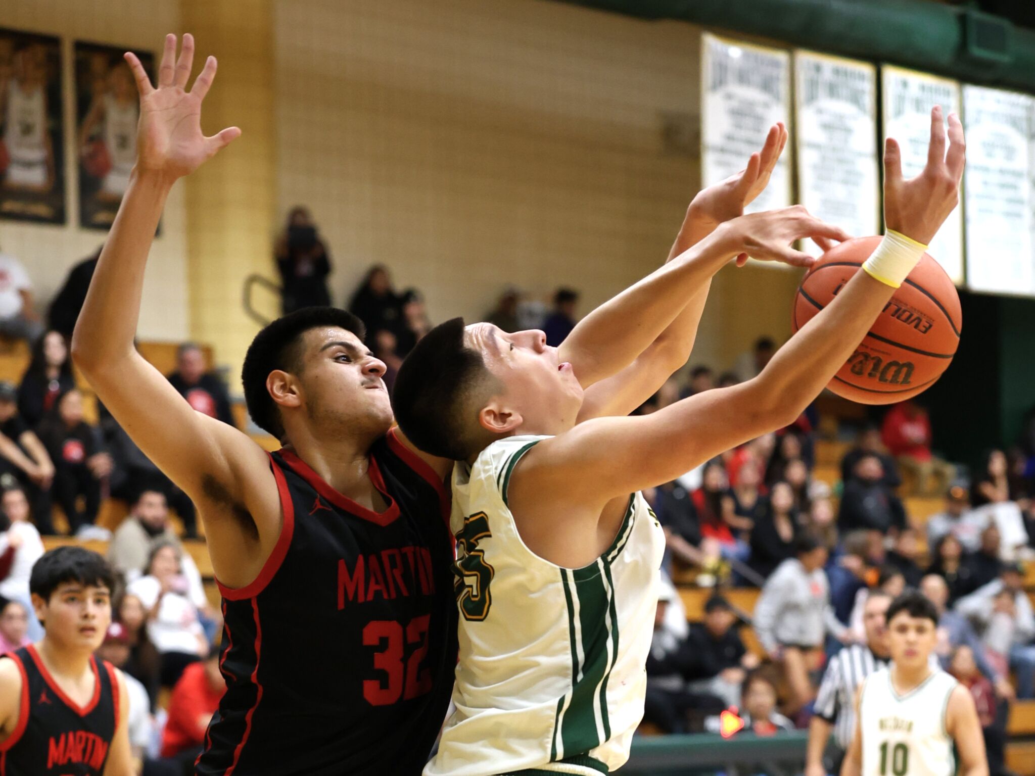 PHOTOS: Relive Nixon's win over Martin in Laredo's oldest rivalry