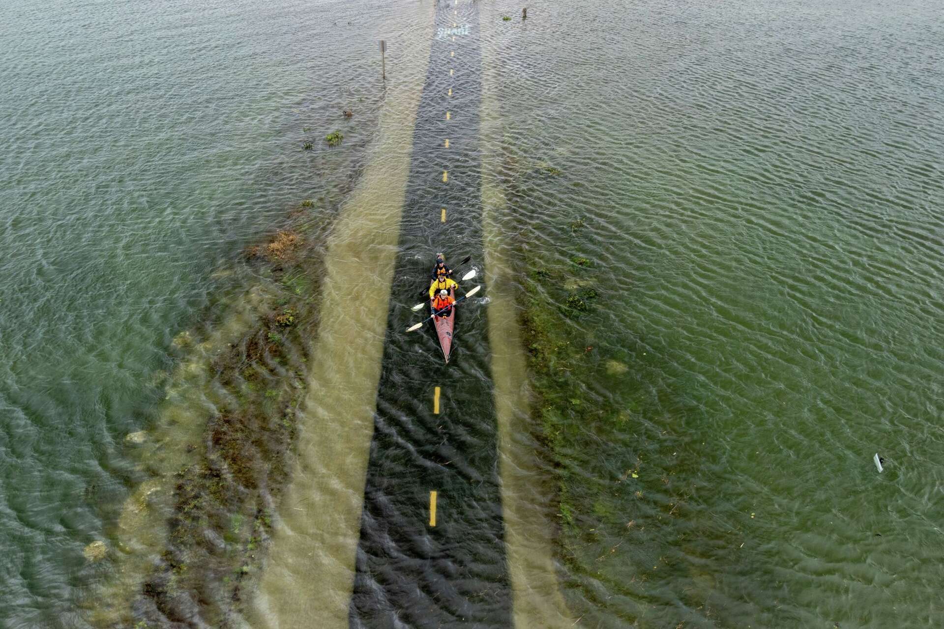 Heavy rain, high tides cause flooding along stretch of Northern California