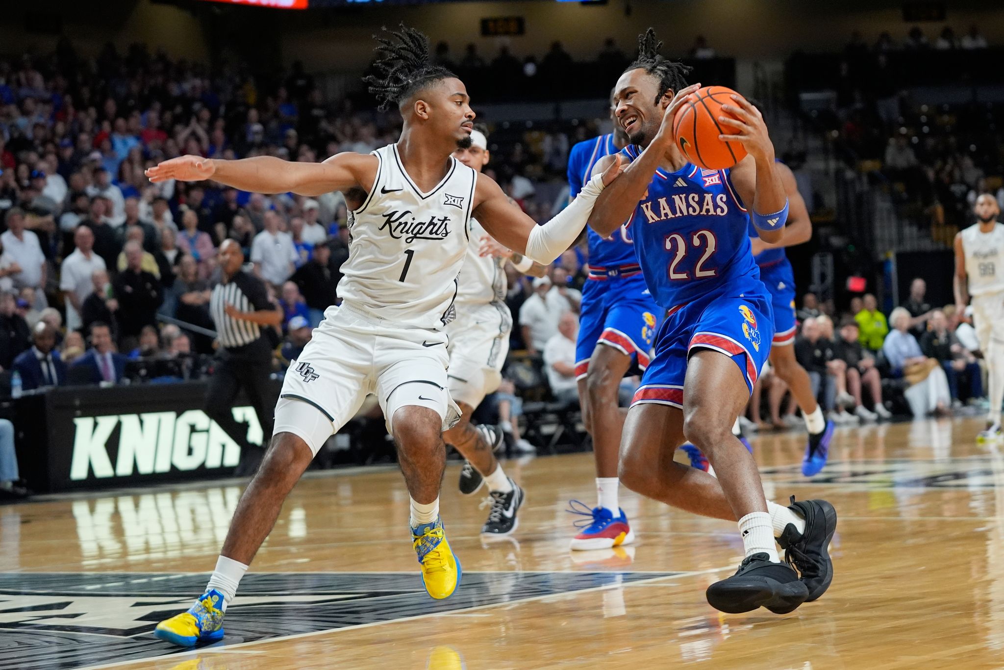 Darryn Peterson gets back on the court, but not for long enough as No ...