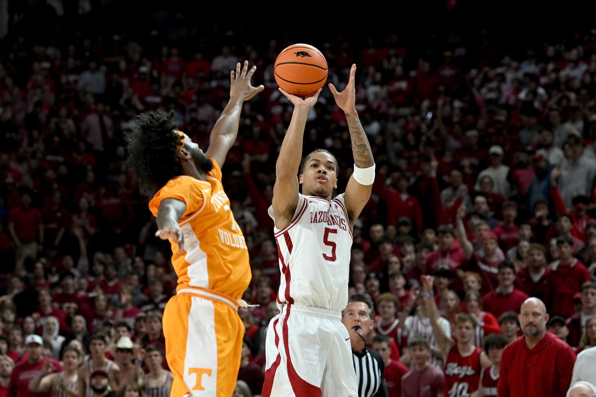 Acuff scores 29 points to lead No. 18 Arkansas to a 86-75 win over No ...