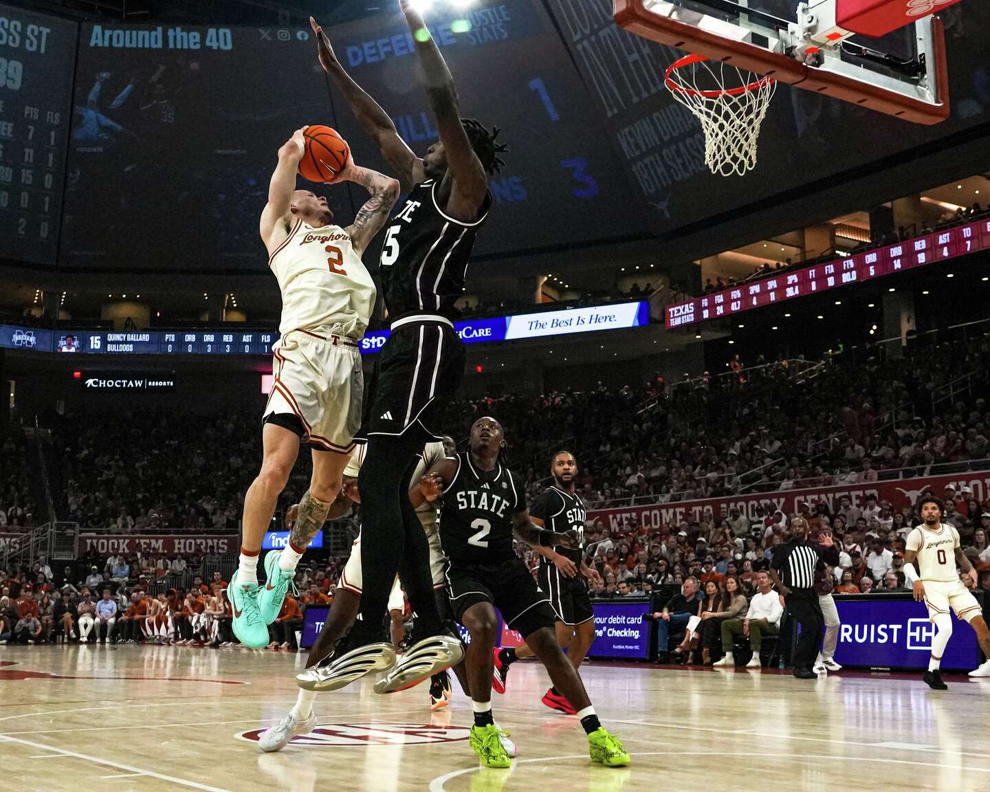 Texas basketball vs Tennessee game score: Longhorns fall on the road