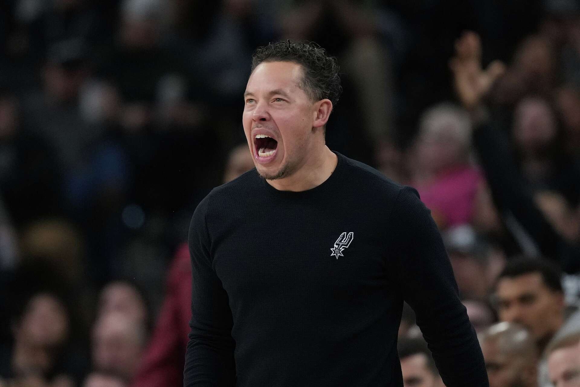 3 takeaways as Spurs waste 23-point, five-block night by Luke Kornet