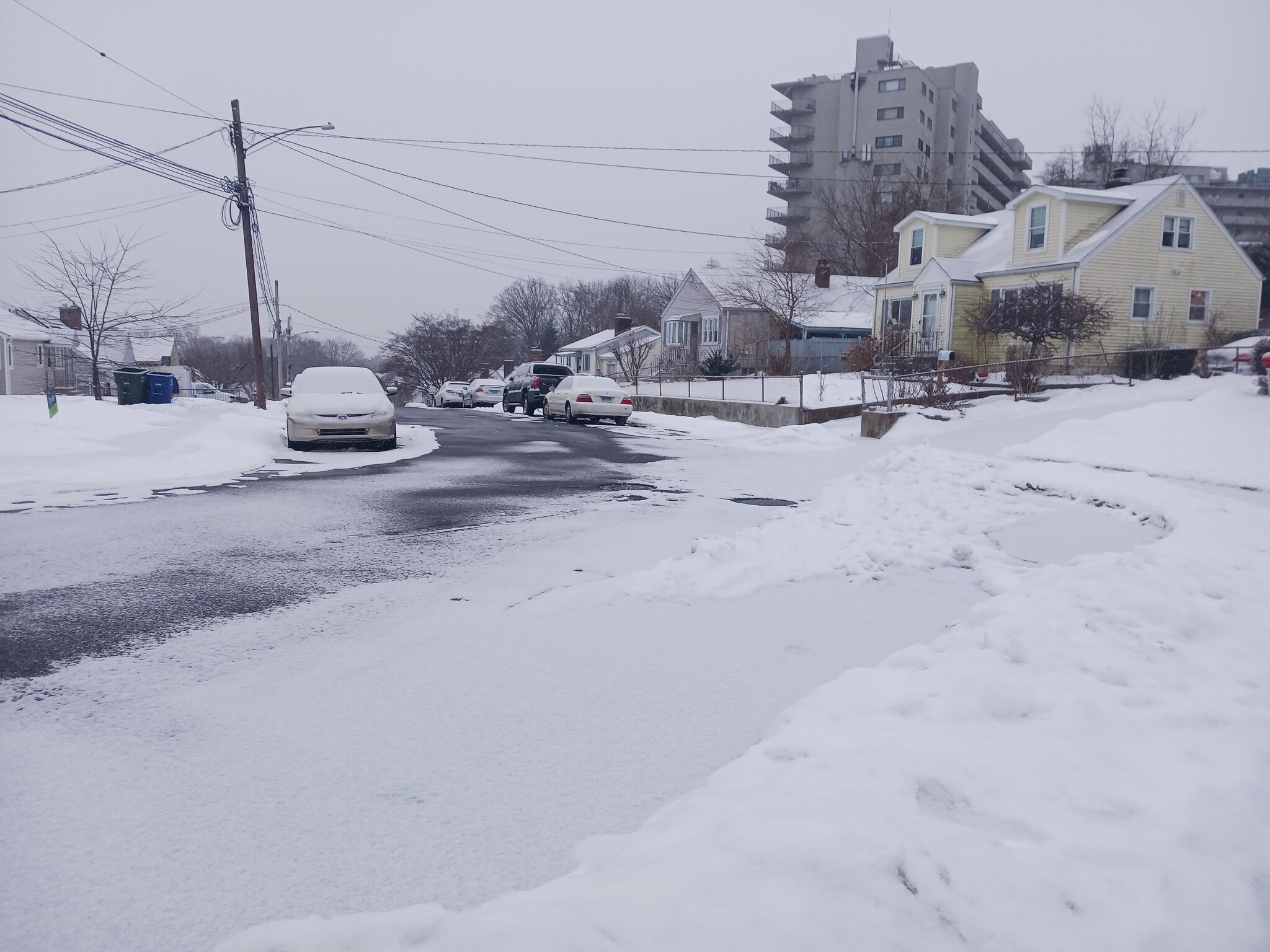 Light snow could affect travel in CT early Sunday, NWS says
