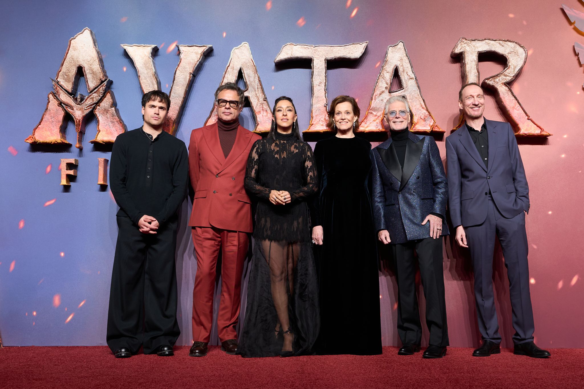 Hollywood inicia 2026 con "Avatar: Fire and Ash" al tope de la taquilla
