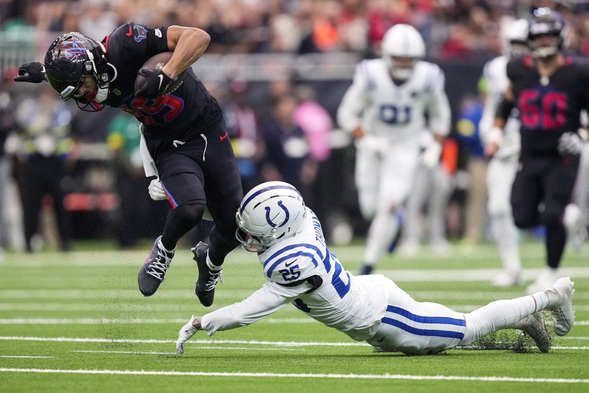 Texans key play: Xavier Hutchinson's catch set up winning field goal