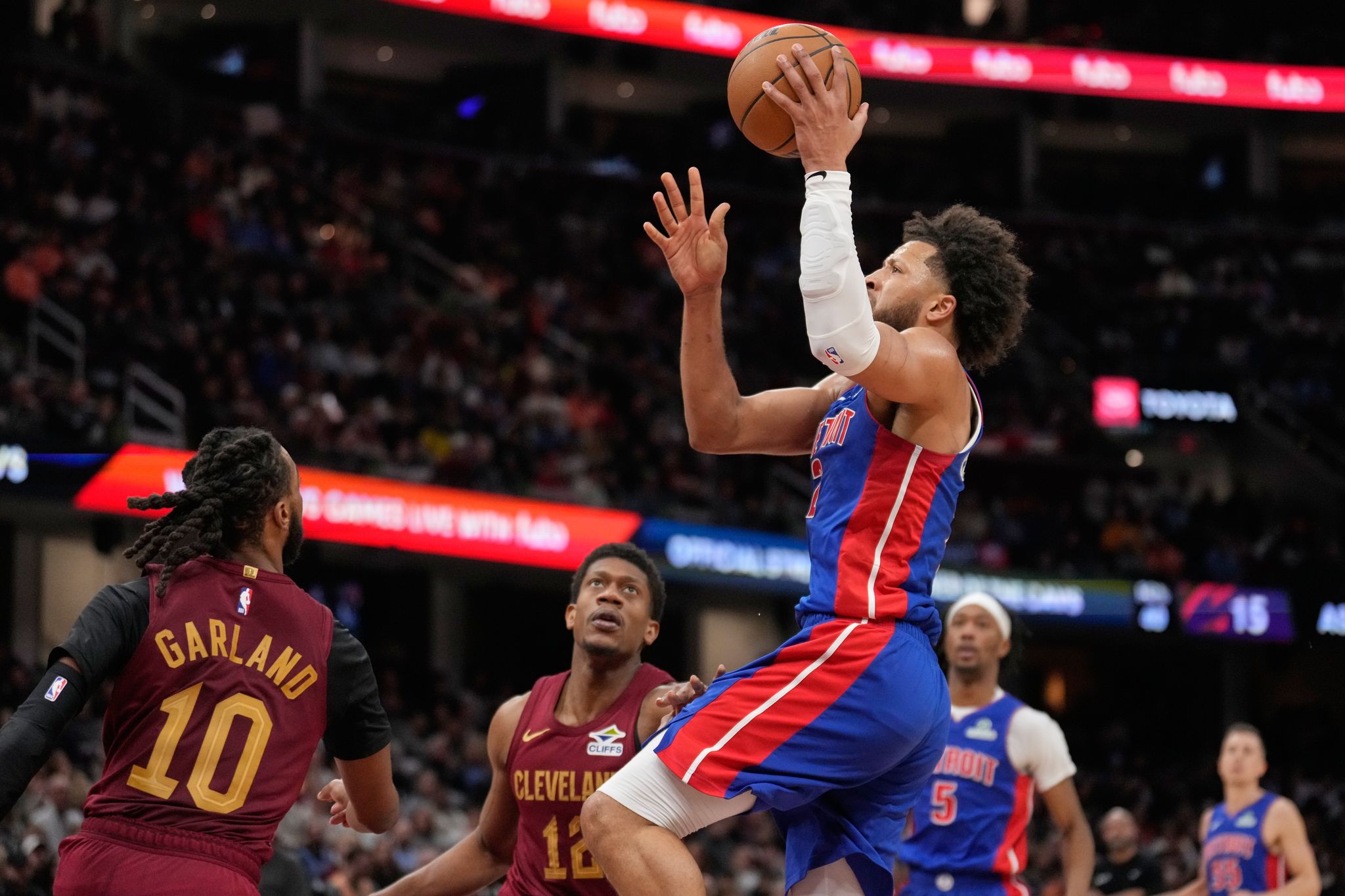 Pistons guard Cade Cunningham out against Bulls with wrist contusion