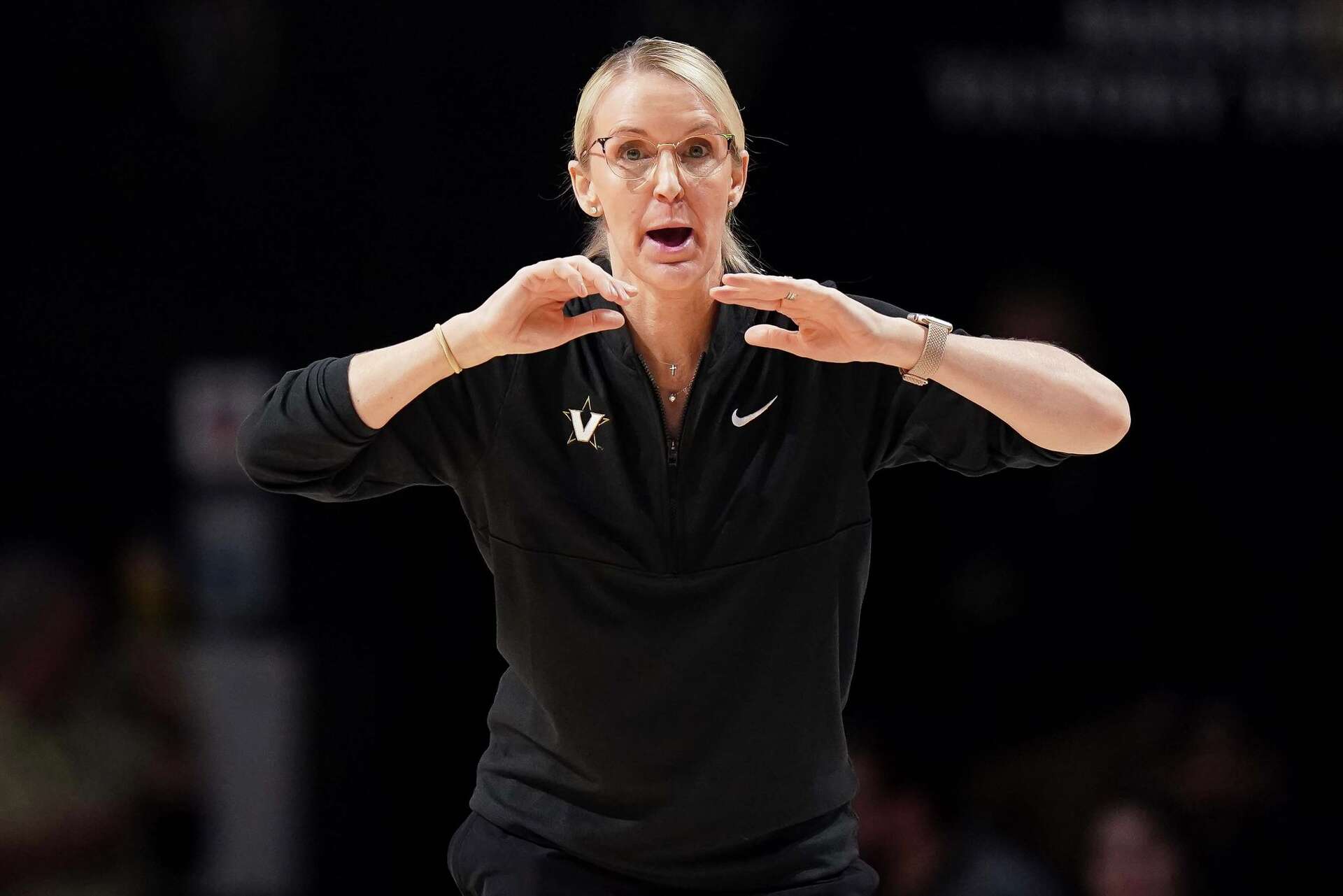 UConn and Vanderbilt set up women's basketball series for 2027-28 and ...