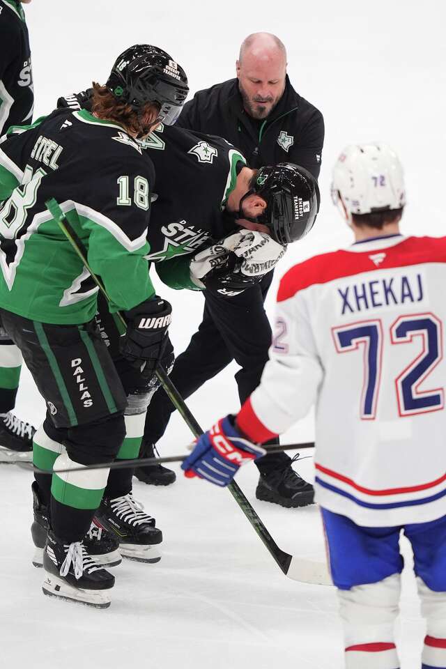 Dallas Stars captain Jamie Benn gets stitches after hitting face on ice ...