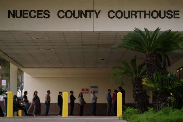 Trial for Uvalde school officer in mass shooting begins in Texas