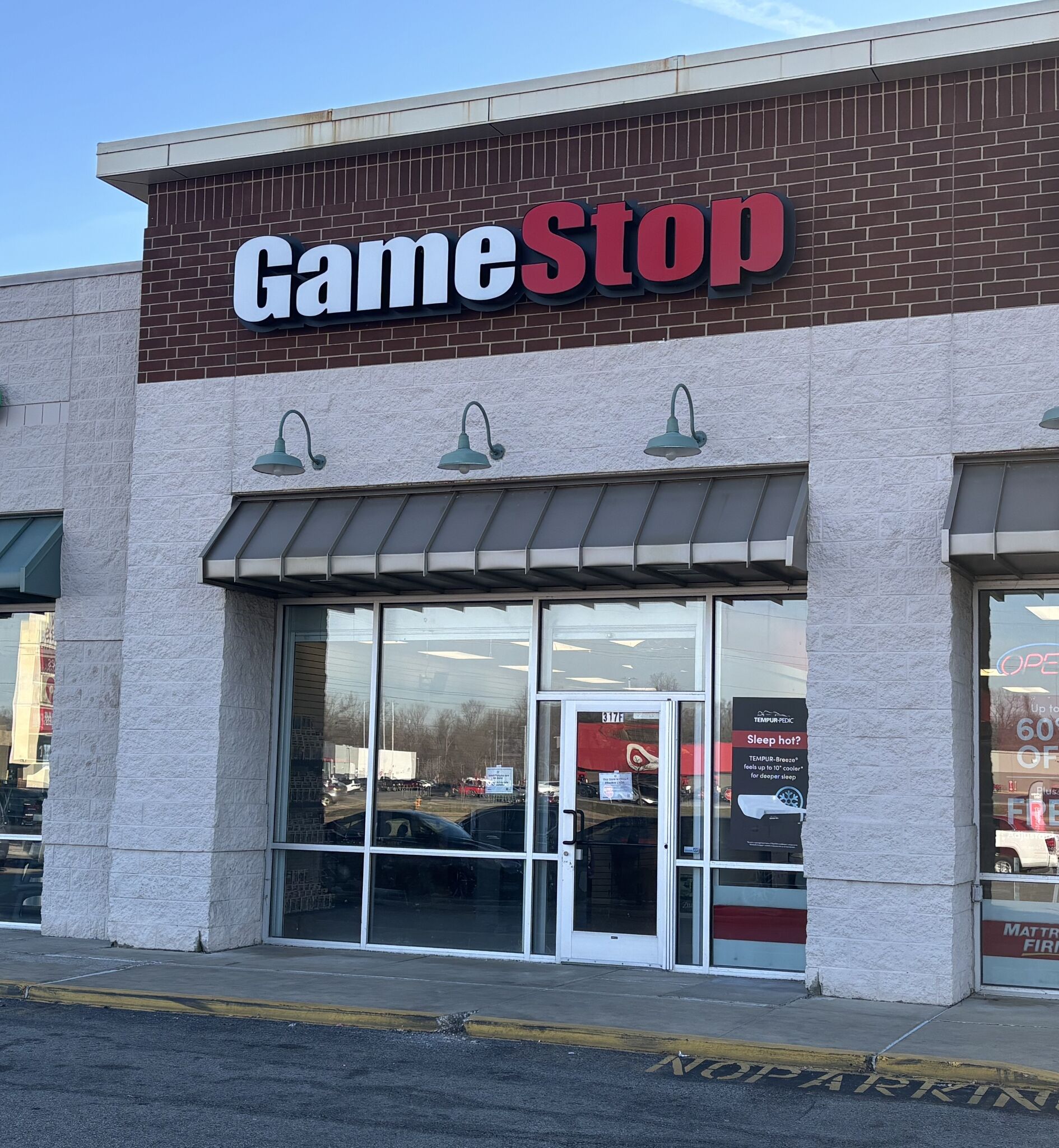 Alton GameStop to close, leaving Madison County without a store