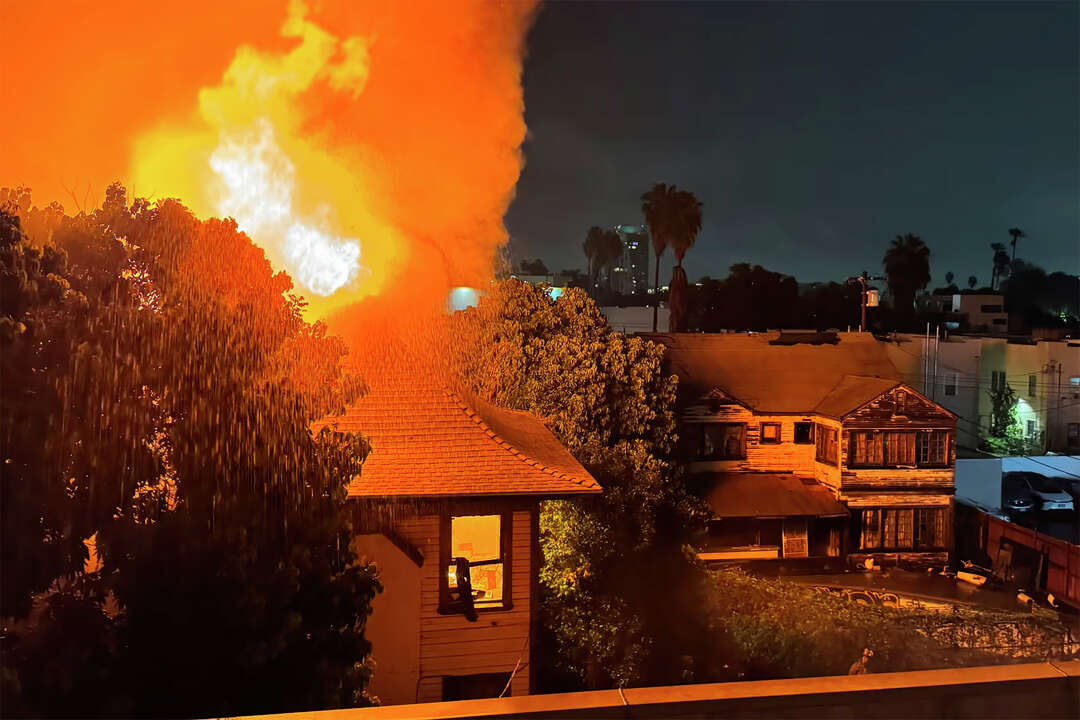 121-year-old motel burns down in Hollywood fire