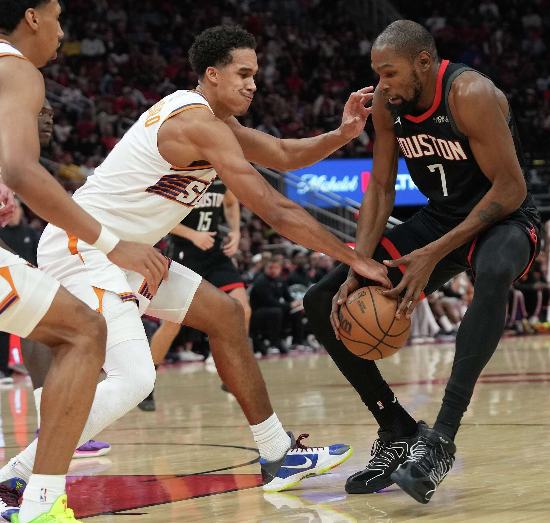 Rockets fix malfunctioning clock, then Kevin Durant takes out Suns