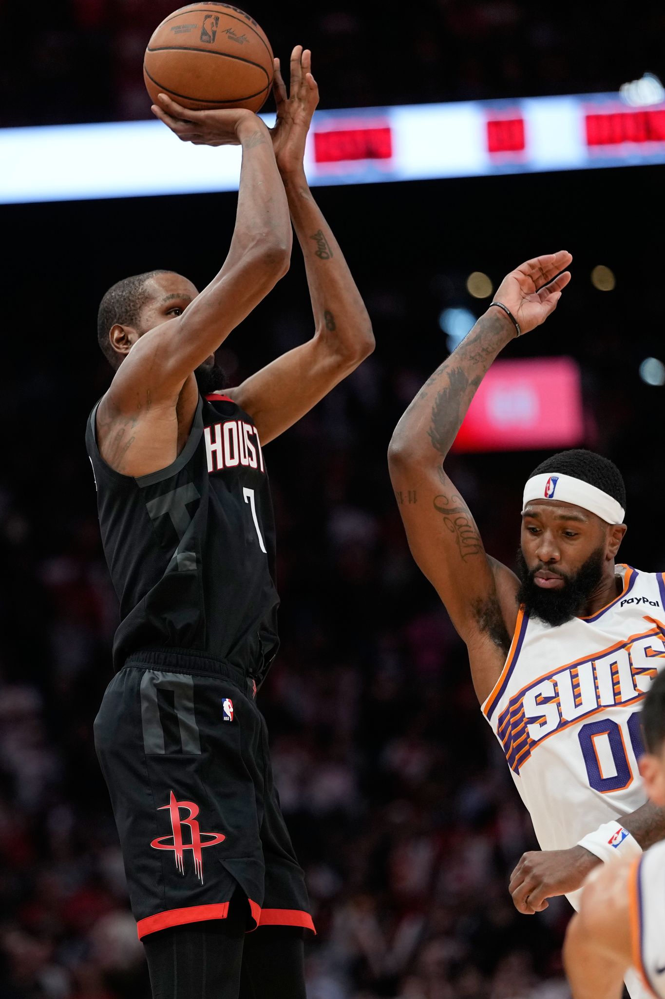 Durant admits game-winner over Suns meant more because he was 'kicked out'