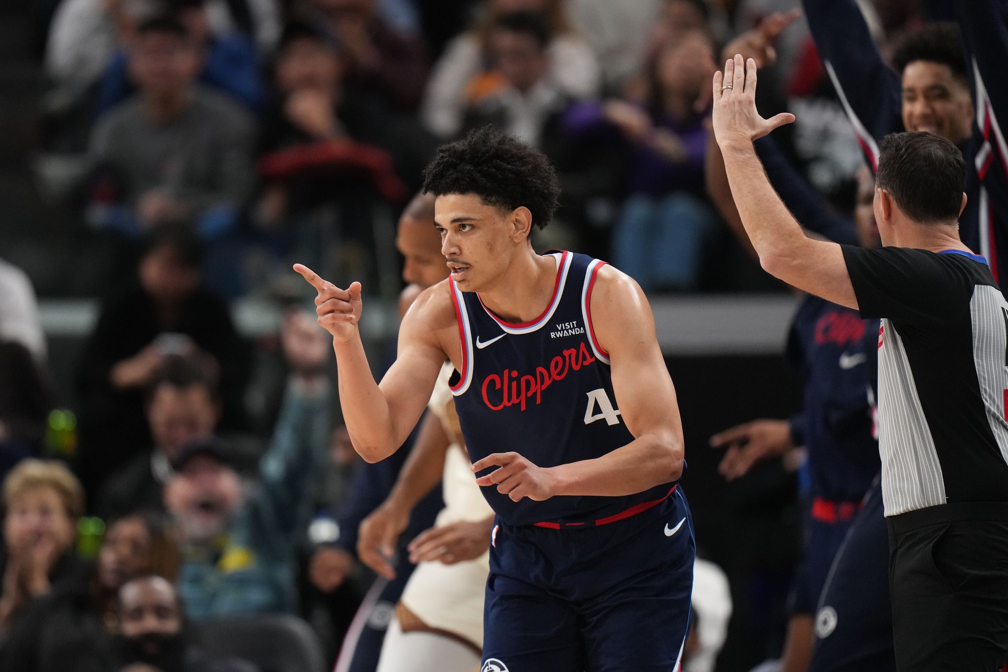 From unknown to memorable: Kobe Sanders' breakout game against the Warriors