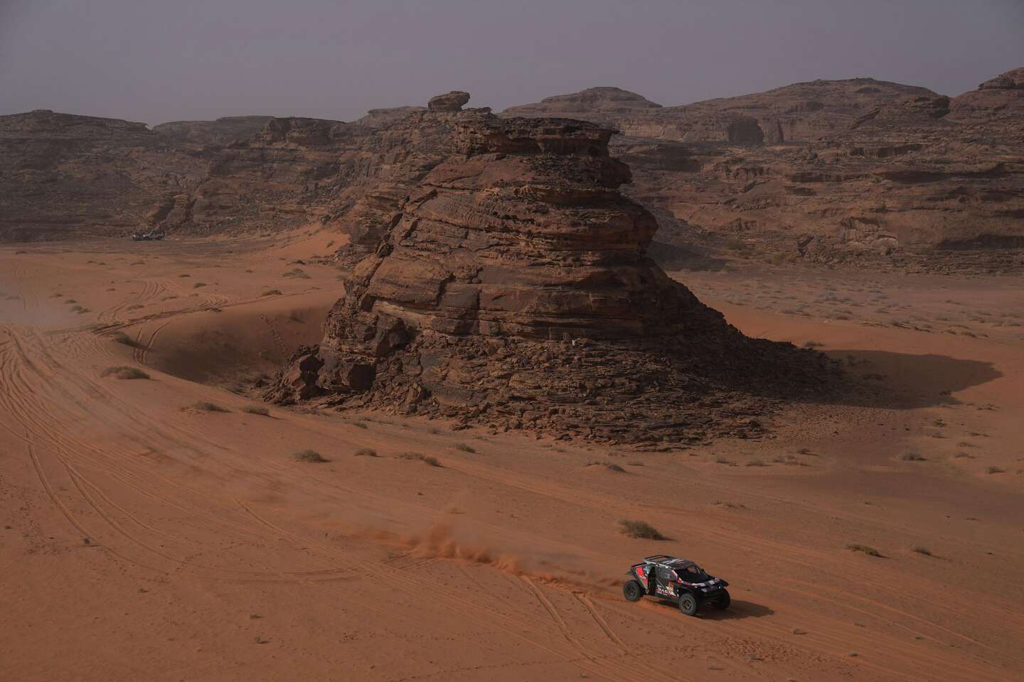 US driver Guthrie wins first major Dakar Rally stage and takes overall lead