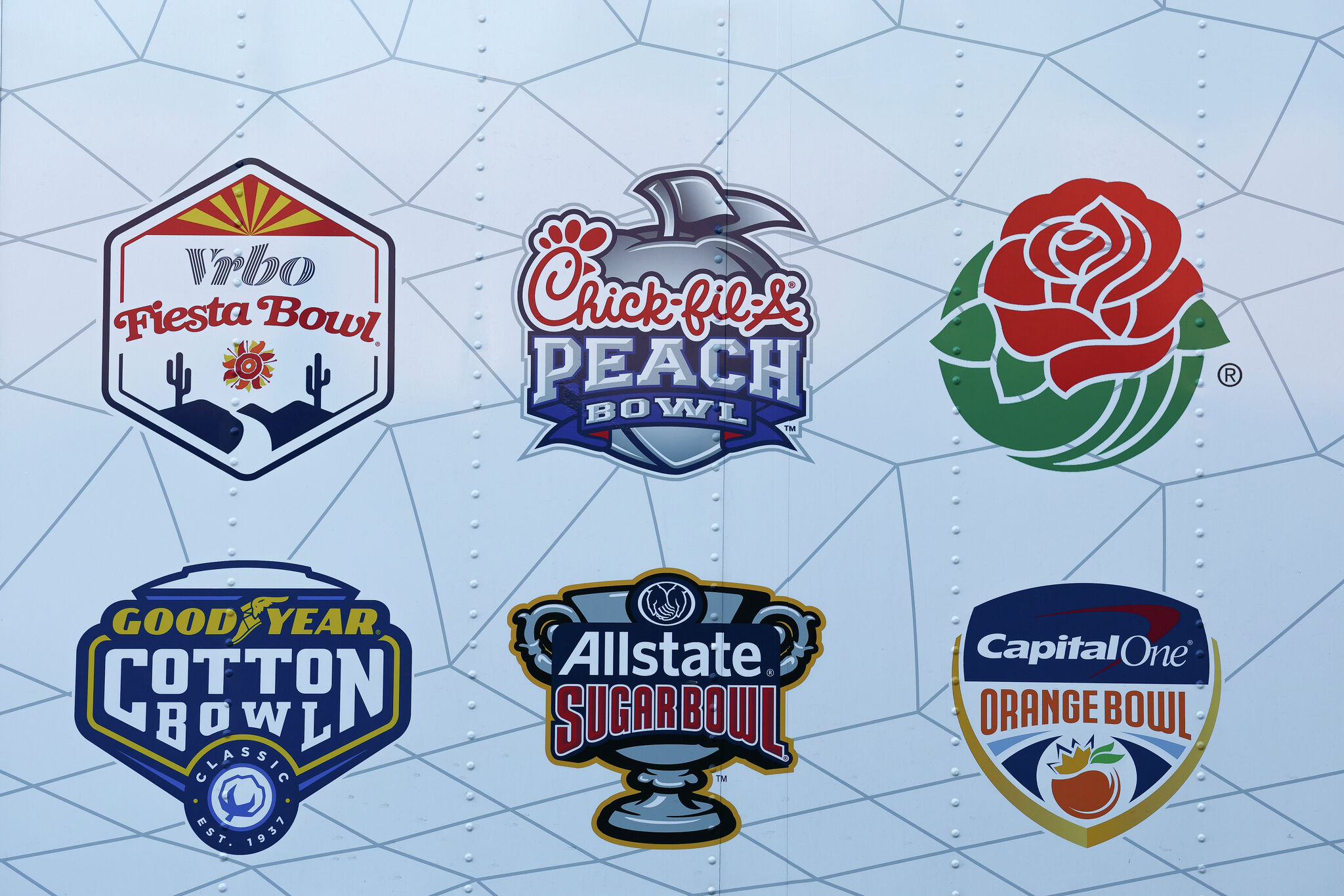 CFP semifinals: See time, TV channel, how to watch Peach Bowl