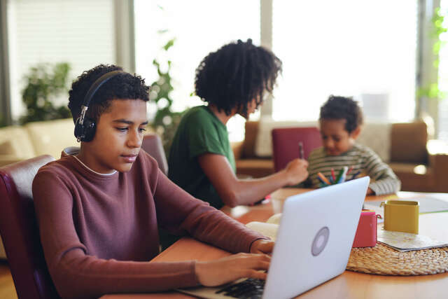 Texas charter schools open online classes to students statewide