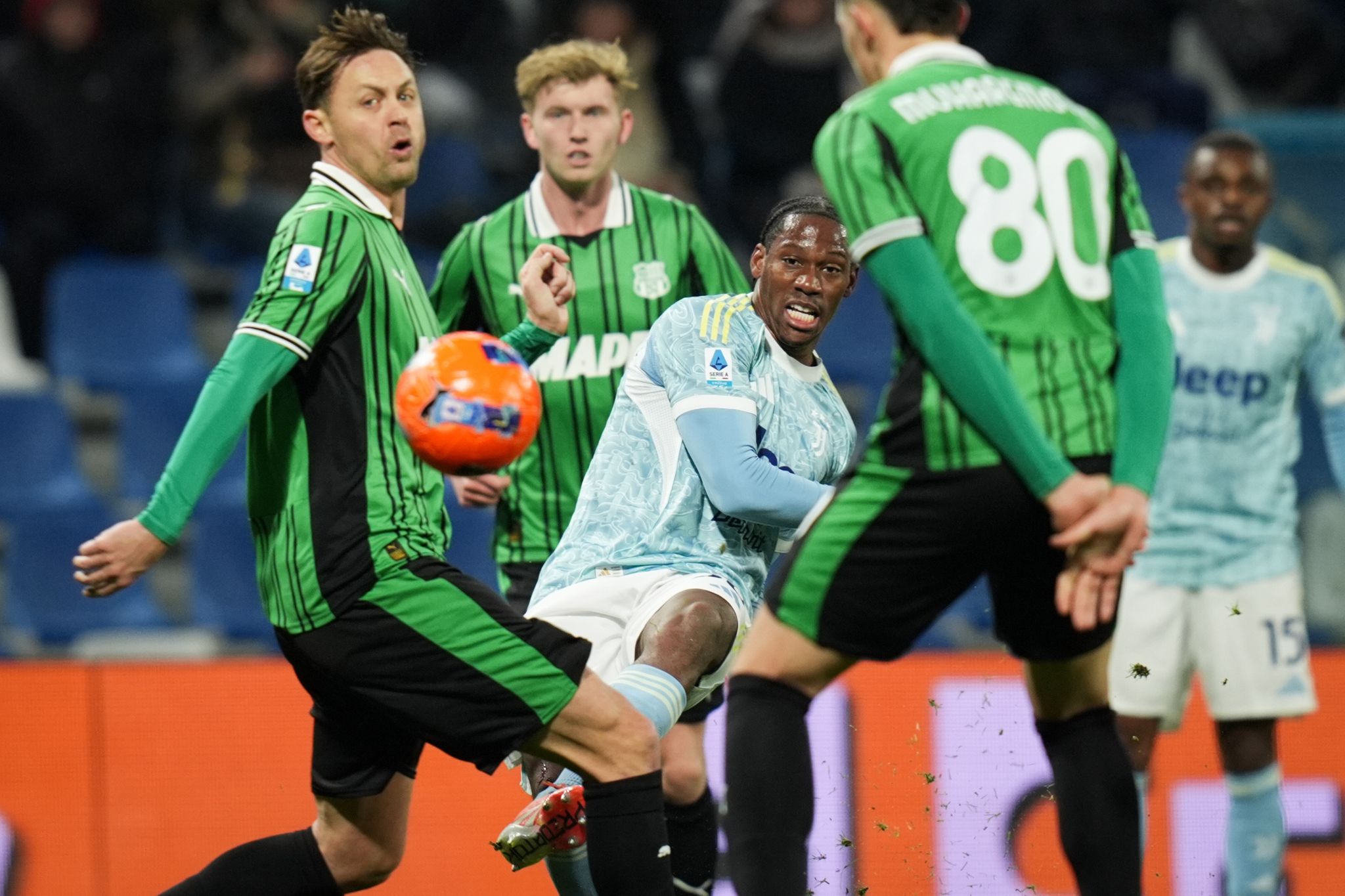 Jonathan David se redime con gol y asistencia en la victoria de ...