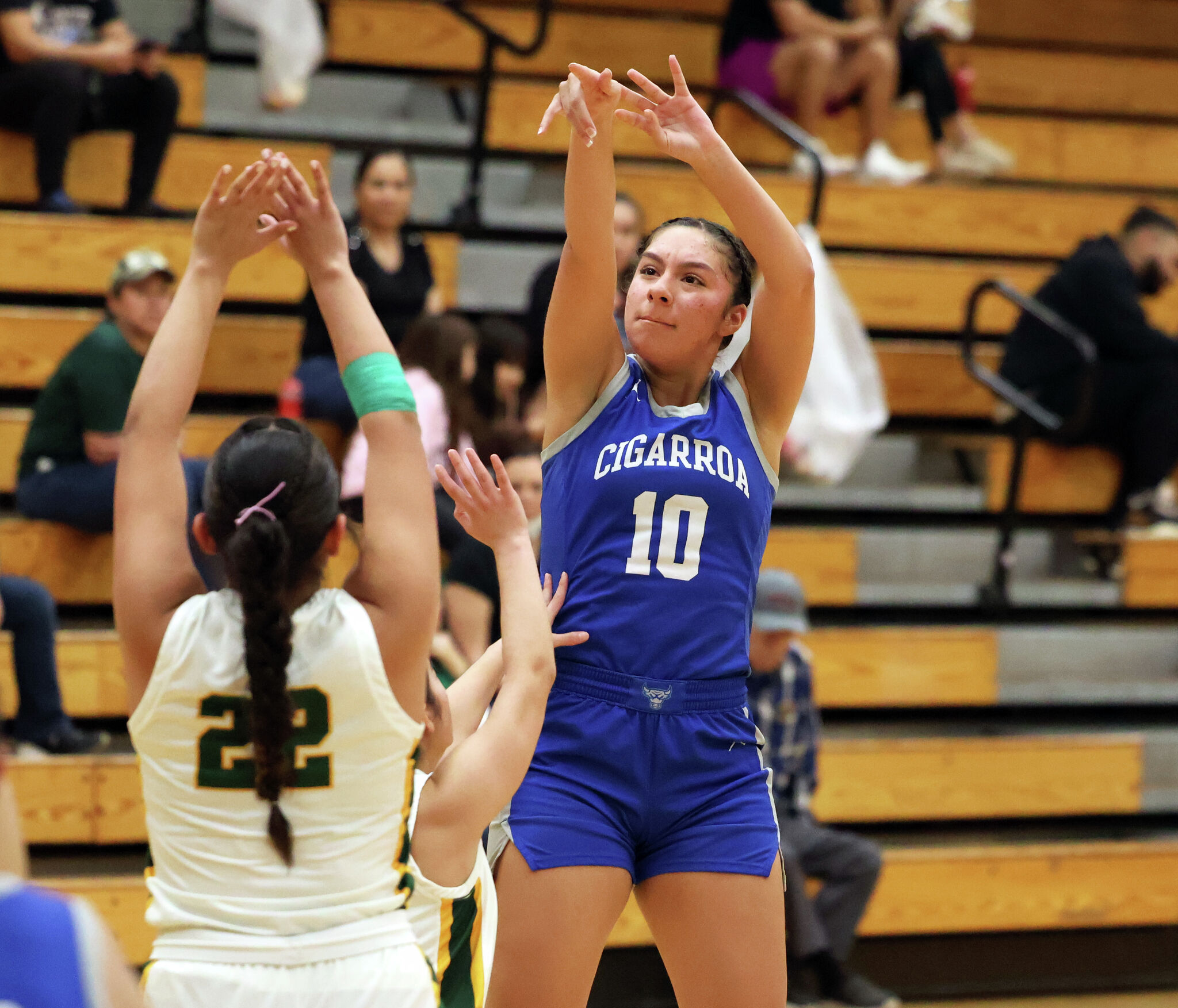 Cigarroa, Mission Veterans Memorial battling for District 30-5A title