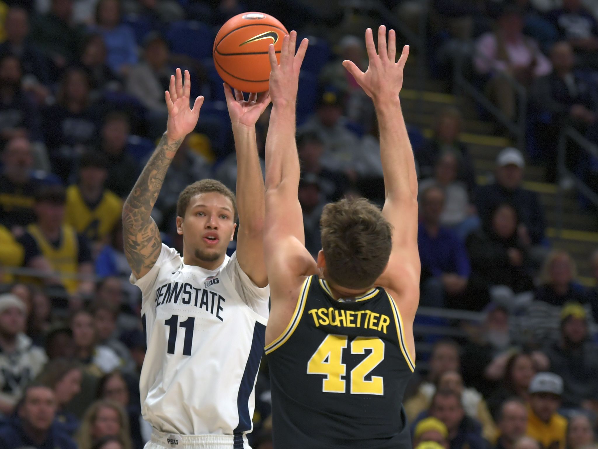 Cason leads No. 2 Michigan to 74-72 win over Penn State