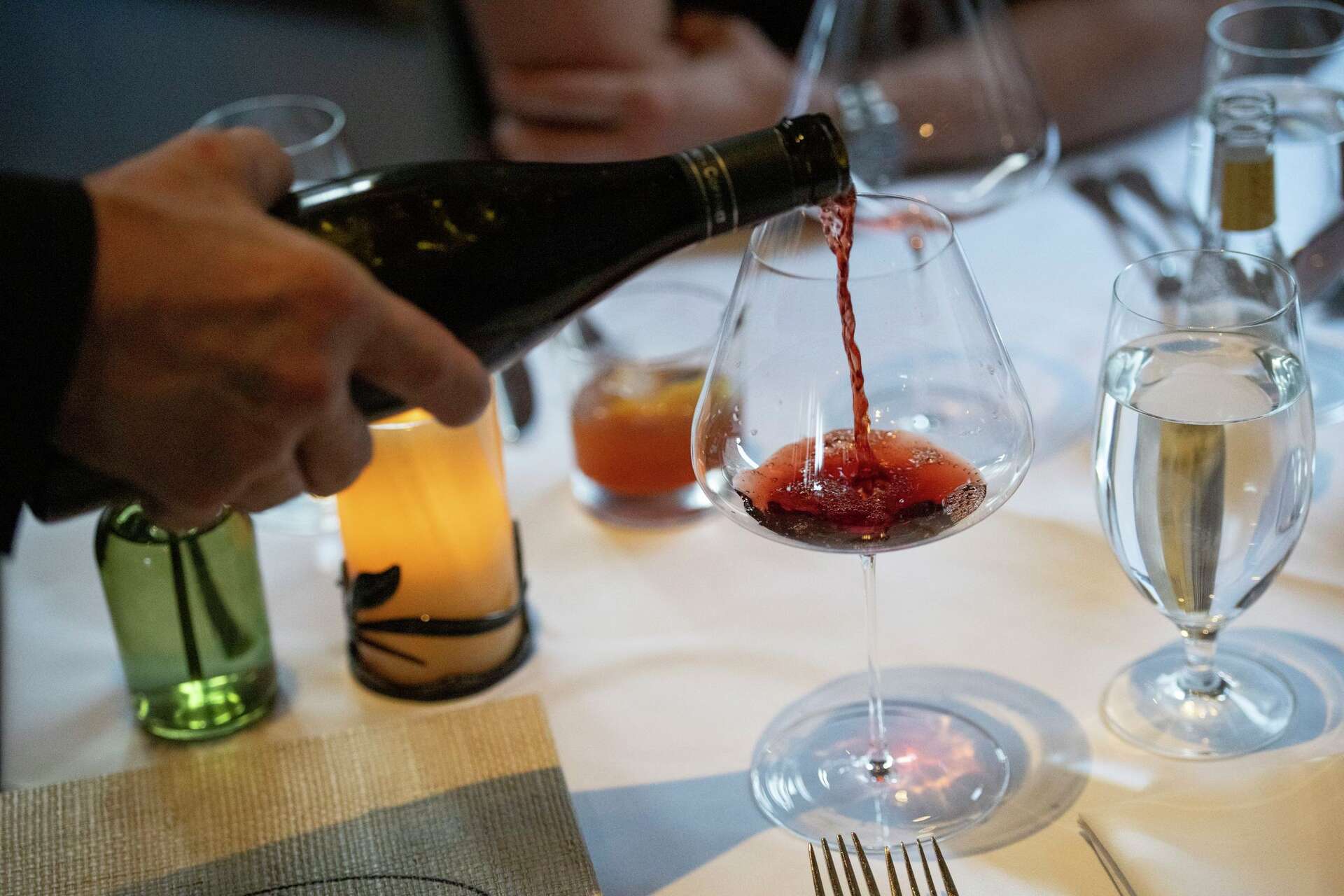US government shifts its guidelines on alcohol for the first time