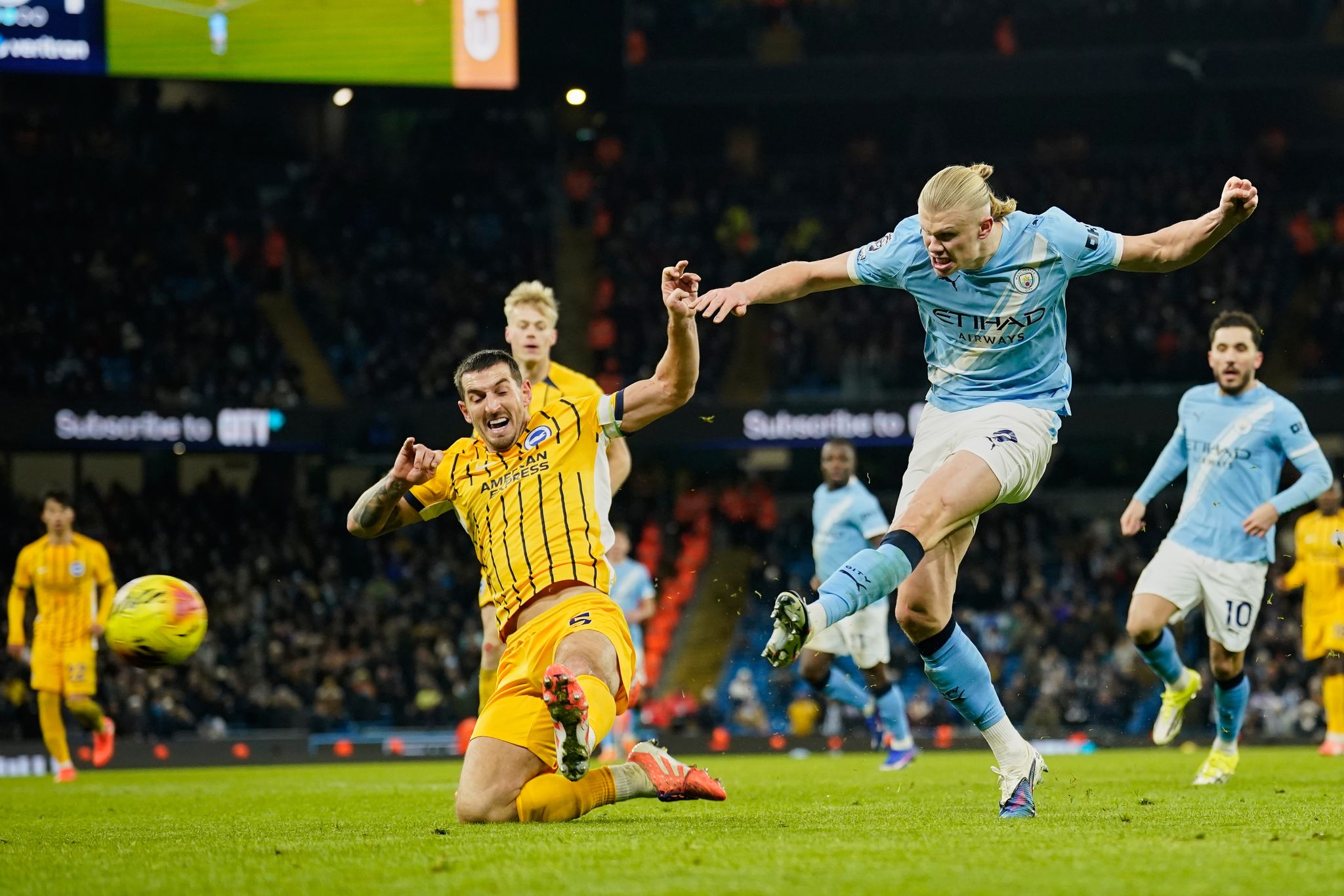 Man City drops more points to dent Premier League title challenge