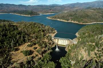 Trump administration wants to stop dam removal on a California river