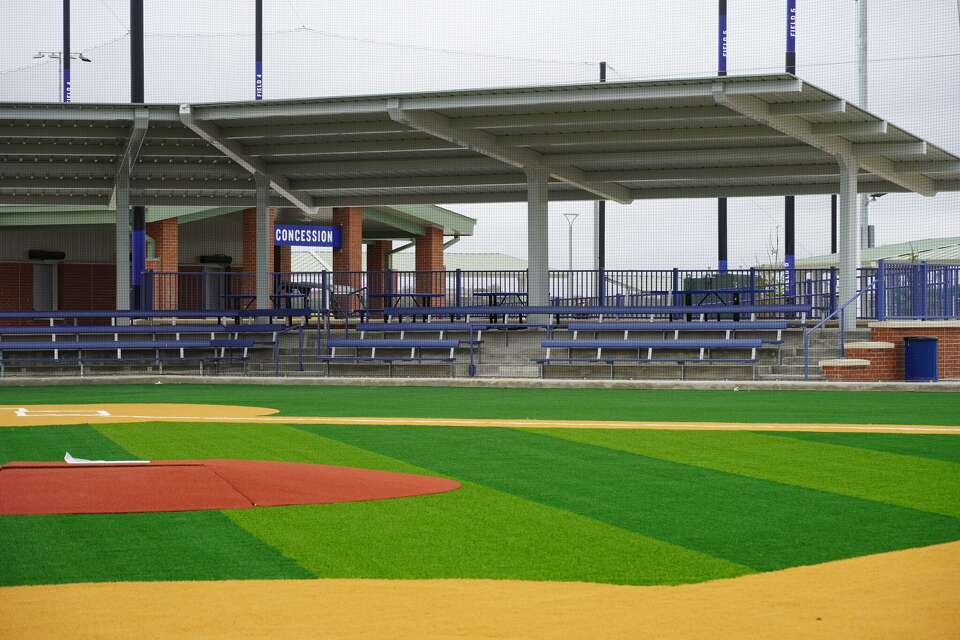 Laredo unveils Buena Vista Sports Complex and honors JJ Gomez