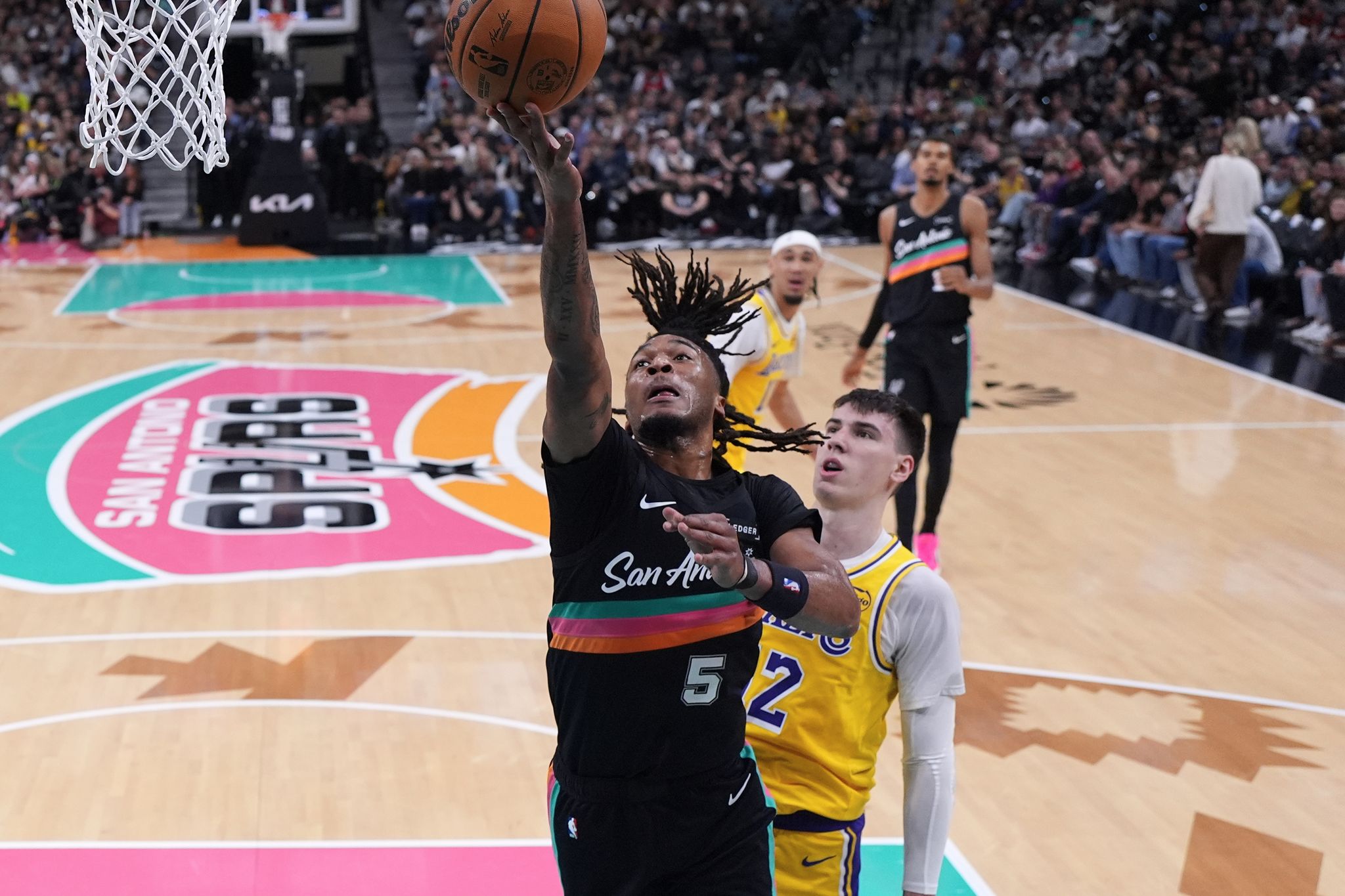 Johnson and Wembanyama fuel Spurs to win over Lakers 107-91, despite ...