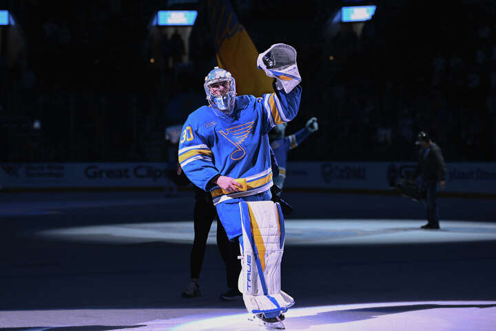 NHL goalie hides when head coach attempts to swap out veteran