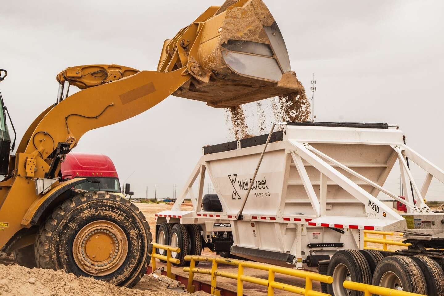 Wallstreet Sand launches dry sand operations