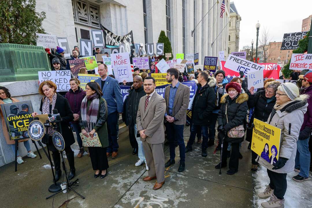 Albany, Hudson Valley protesters call out ICE on Renee Good's killing