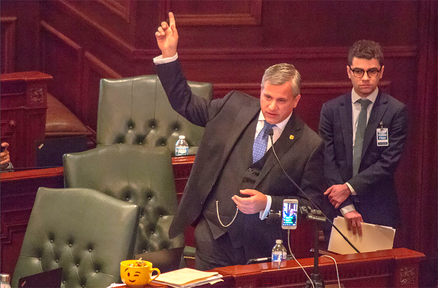 Iran's exiled crown prince rises as a figure in protests, decades after ...